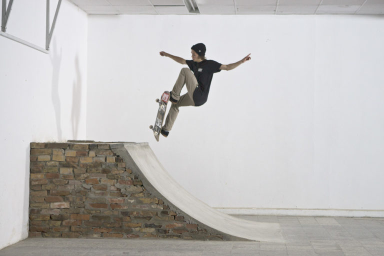 How to: FS Disaster - Skateboard Trick Tip | skatedeluxe Blog