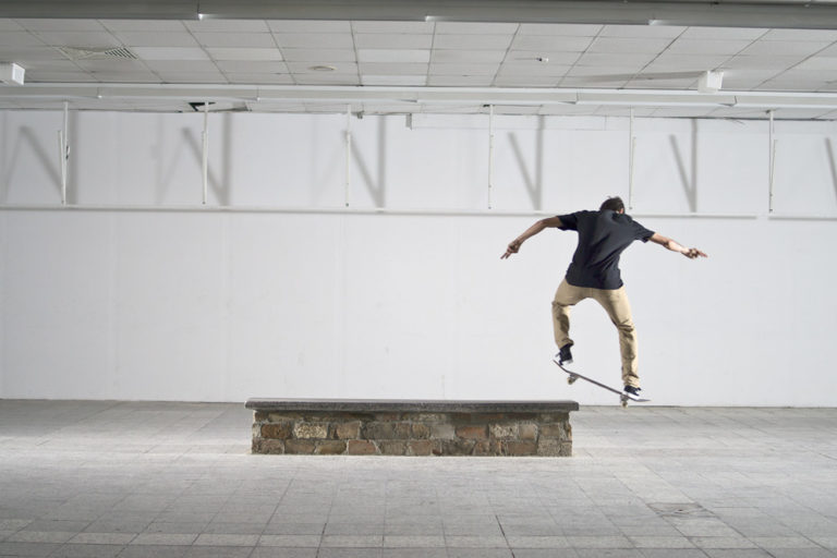 How to: Nosegrind - Skateboard Trick Tip | skatedeluxe Blog