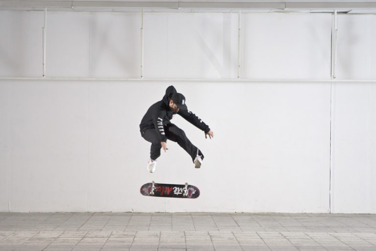 How To: Heelflip - Skateboard Trick Tip | skatedeluxe Blog