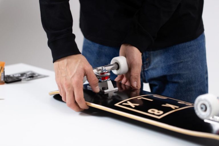 Instructions: Skateboard assembly | skatedeluxe Blog